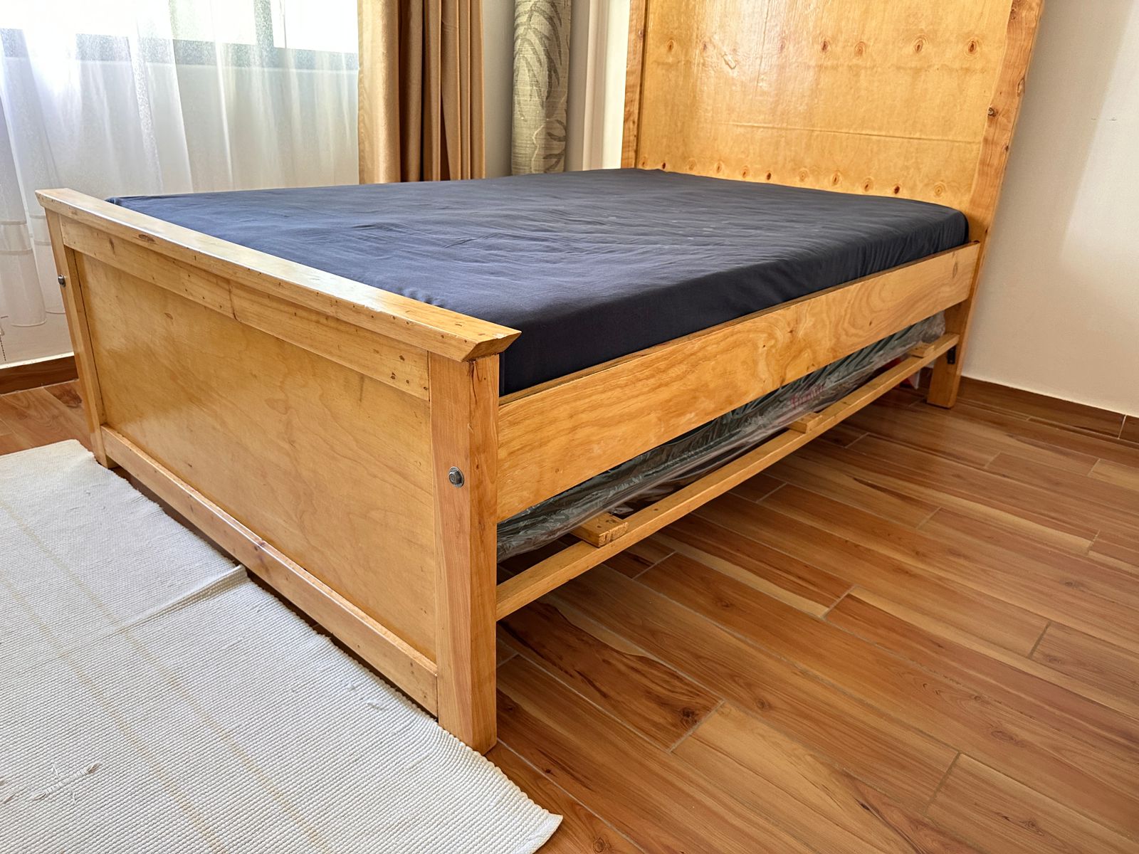 CYPRUS WOOD 4*6 BED | Corido Marketplace
