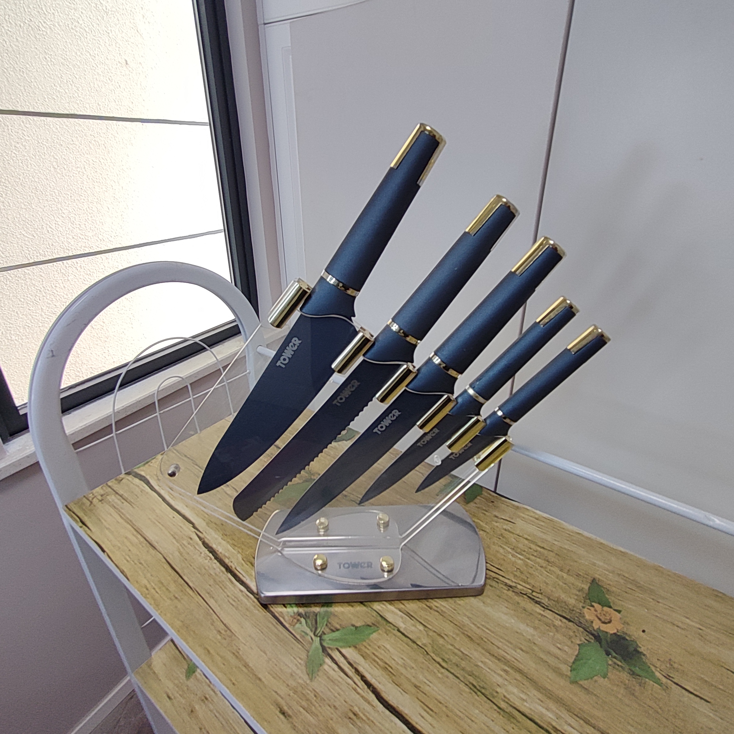 PRE-OWNED TOWER 5-PIECE KNIFE SET | Corido Marketplace