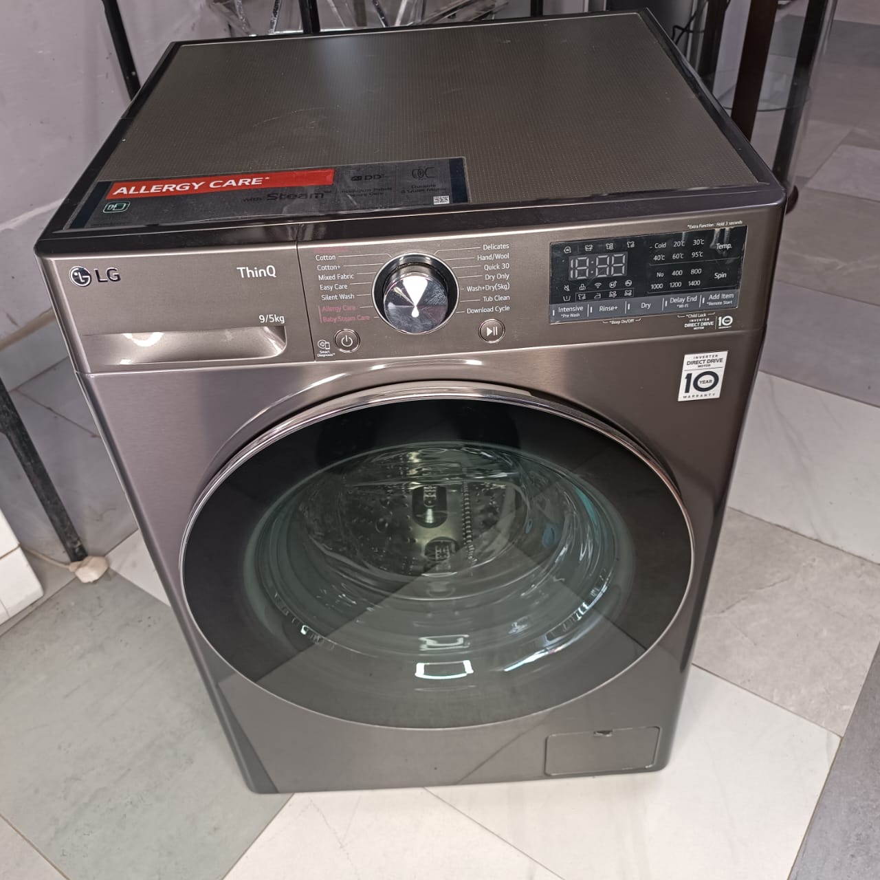 Clean 9/5Kgs Lg Washing Machine On Sale | Corido Marketplace