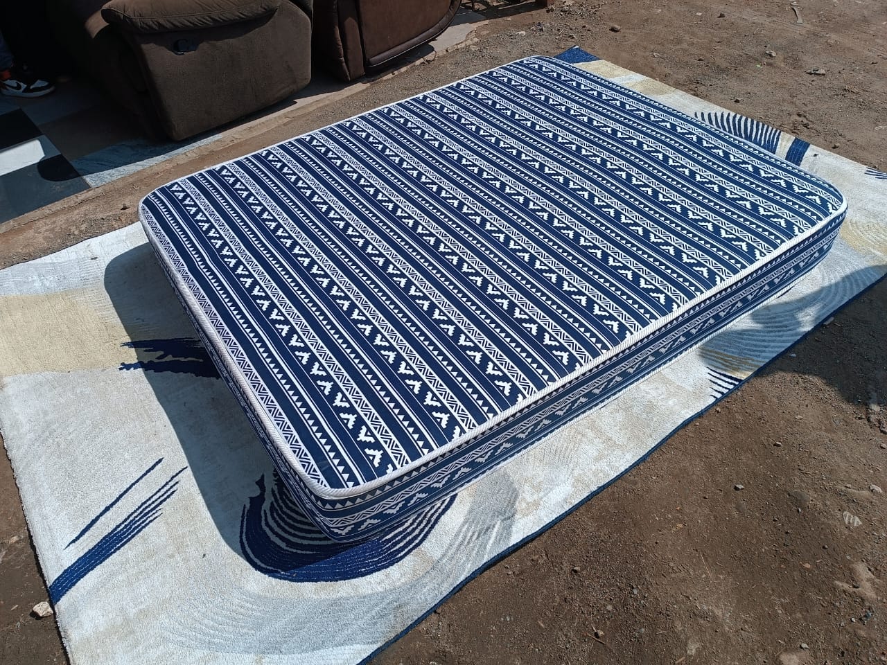 USED-LIKE NEW 5X6 BLUE MOKO MATTRESS | Corido Marketplace