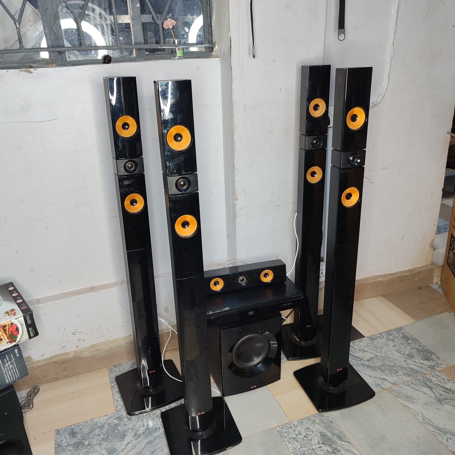 USED LG HOME THEATRE SYSTEM DH753IT (1000W) | Corido Marketplace