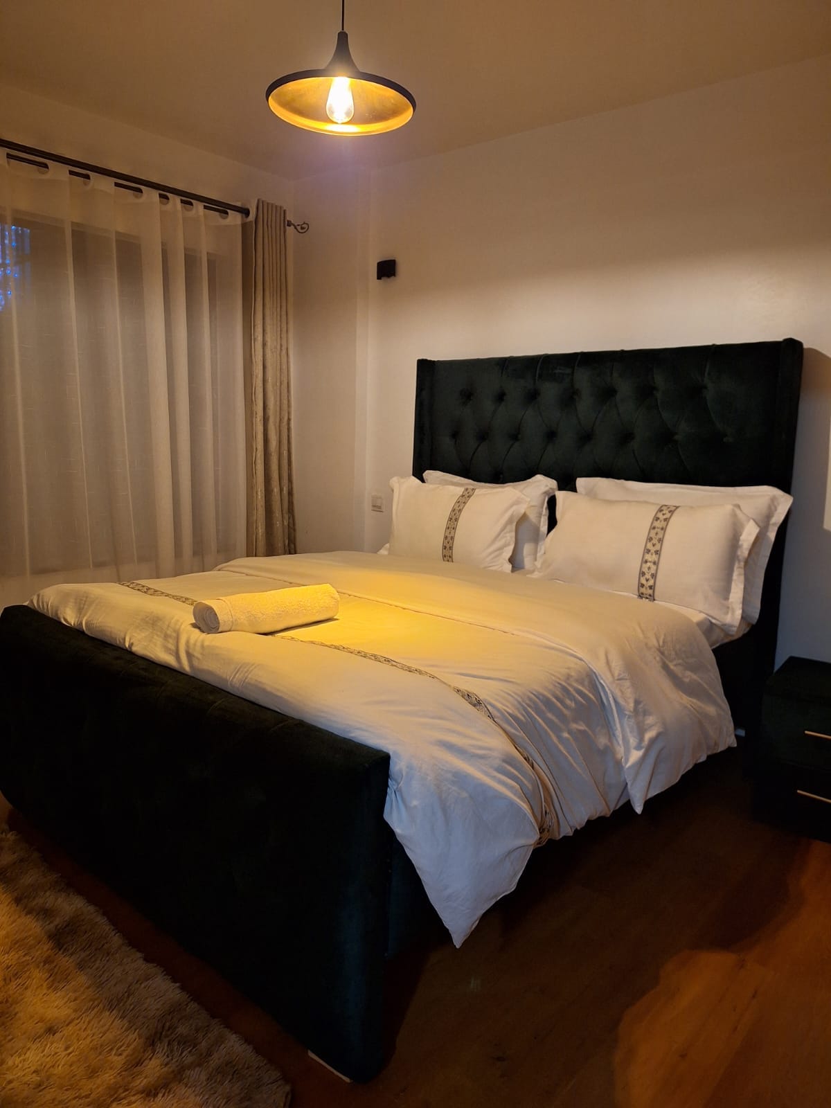 CLASSIC 6X6 GREEN CHESTER BED WITH MATTRESS | Corido Marketplace