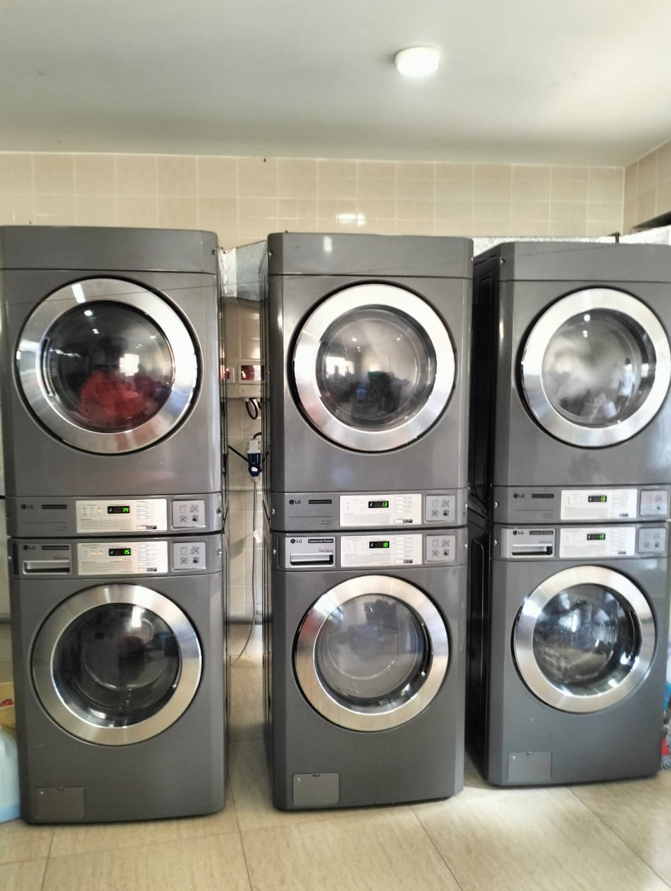 LG COMMERCIAL WASHING MACHINE. | Corido Marketplace