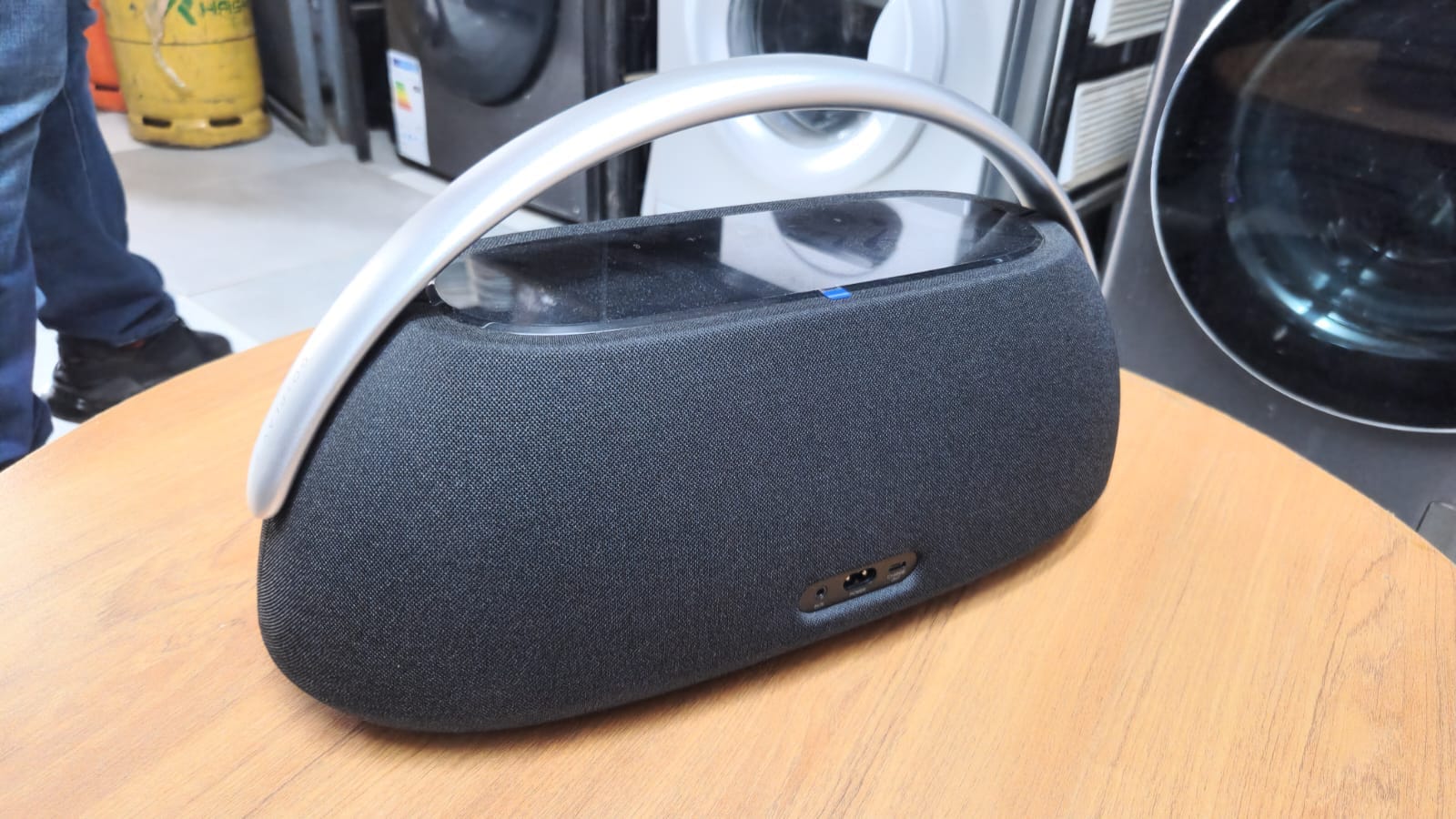 PORTABLE HARMAN KARDON BLUETOOTH SPEAKER | Corido Marketplace