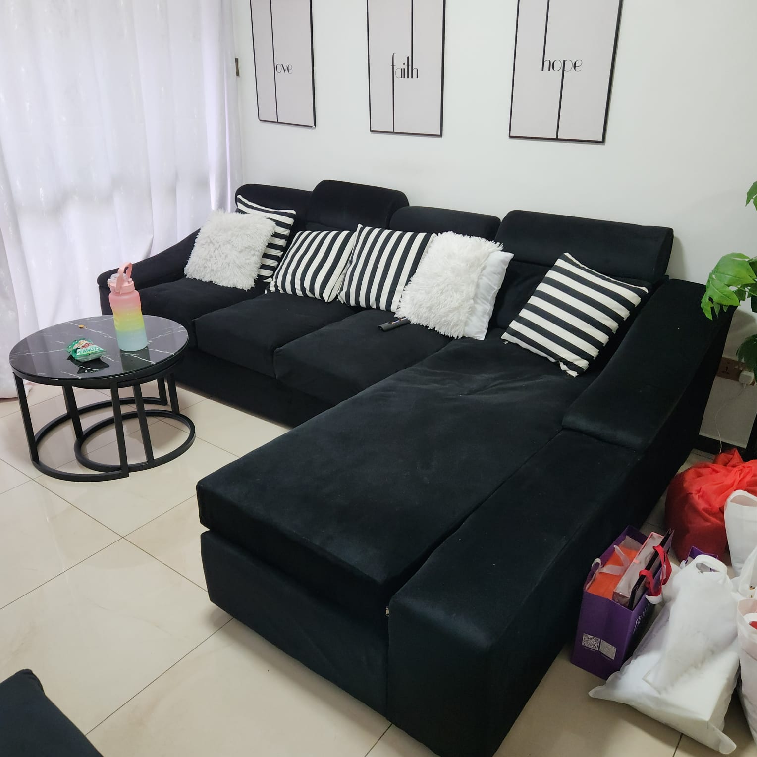 USED BLACK 5-SEATER L-SHAPED COUCH | Corido Marketplace